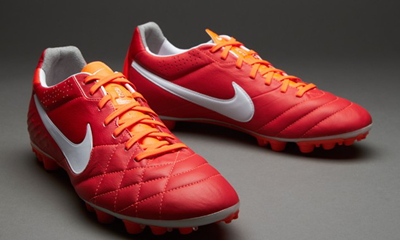 Купить бутсы Легенда Найк 4 кокетка красного цвета лучшие футбольные ...