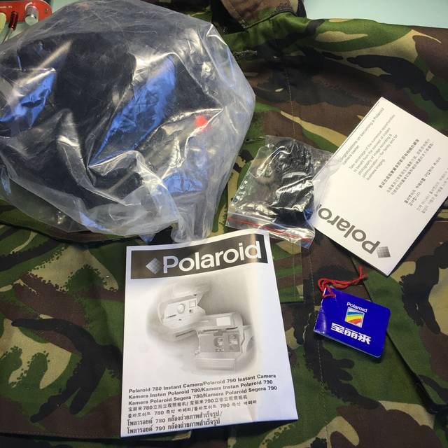 Polaroid's new dark gray 790 instant camera, new chassis, new features ...