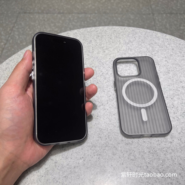 Three-dimensional corrugated suitcase pattern silicone soft shell ...