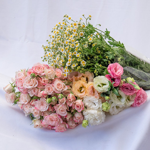 Multi-headed rose bubble flowers Yunnan base straight hair fresh-cut ...