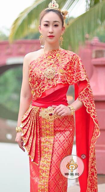 Princess Dai, Thai costume, women's suit, tube top, hand-pierced beads ...