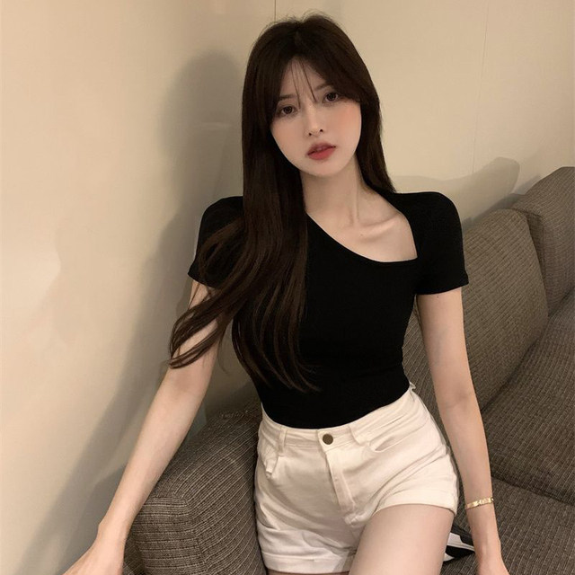 Slanted neck off-shoulder short-sleeved T-shirt for women pure desire ...