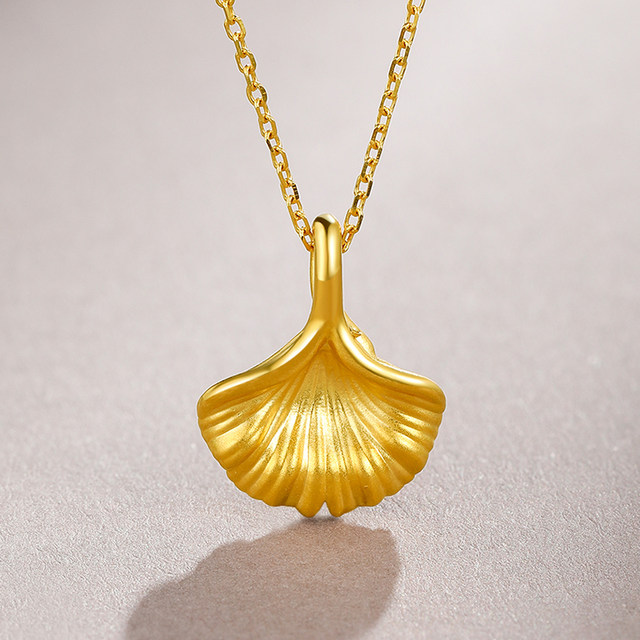 Zhou Saturday Fu Gold Pendant for Women Pricing Ginkgo Leaf Pendant ...