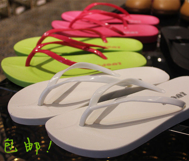 Solid color couple flip flops women's rubber men's casual sandals ...