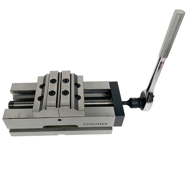 Taiwan Eagle Brand Five-axis co-acting heart-seeking vise flat-mouth ...
