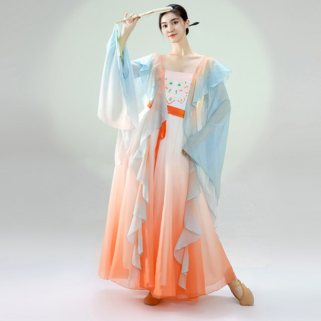 Xia Hui's daughter's love is the same classical dance ancient style ...