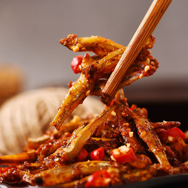 Sanli and sauce fish Small fish dry fragrant spicy fish, Hunan ...