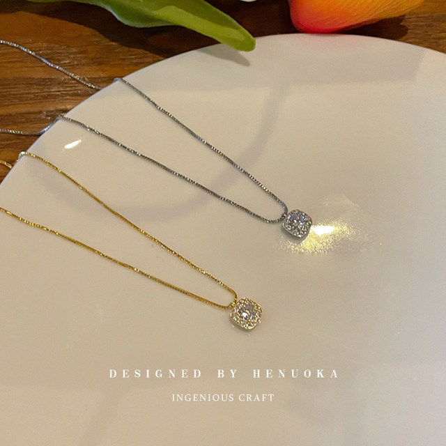 Fang Diamond Shopping Chain Female 2024 New Neck Jewelry Small Rock ...