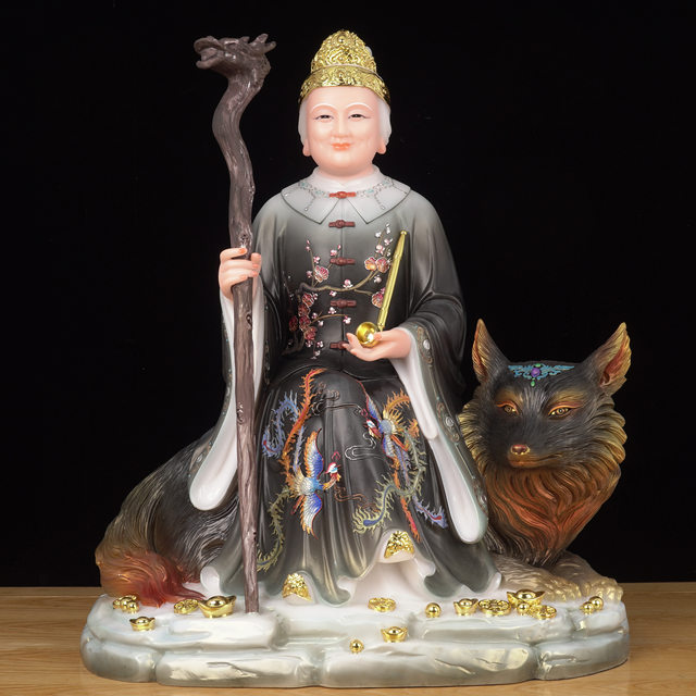Black old lady statue for home worship in the hall. Black old lady ...