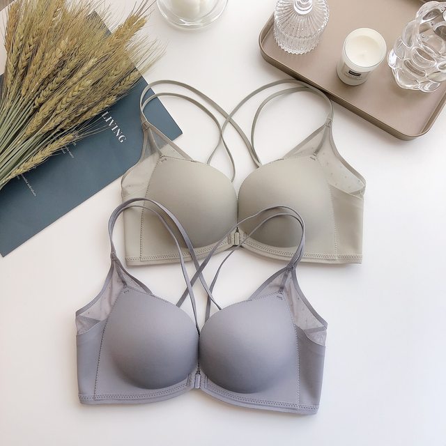 Fun Anfen Drah Summer Light Kayam Exit European small breasts gathered up to the steel rim in ...