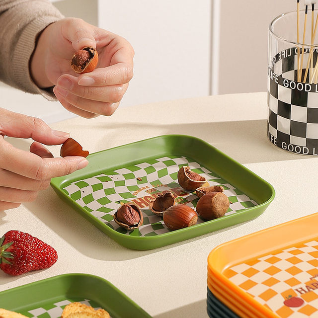 Net celebrities vomiting bone disc household snack disc