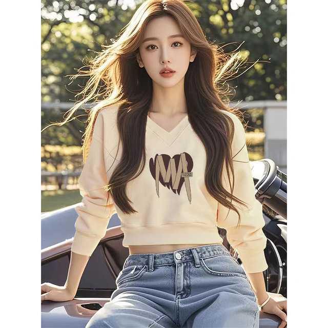 Short apricot sweatshirt for women in autumn and winter 2025 new hot ...