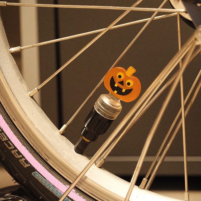 kuwayo empty pupa Halloween pumpkin valve core valve light bicycle ...