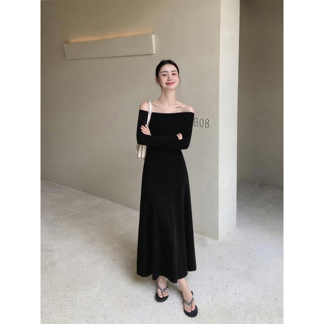 Maven Lin strongly push! Simple temperament black off-shoulder dress ...