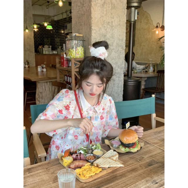 Fan Wenwen, love like a bouquet, printed POLO collar puff sleeve dress ...