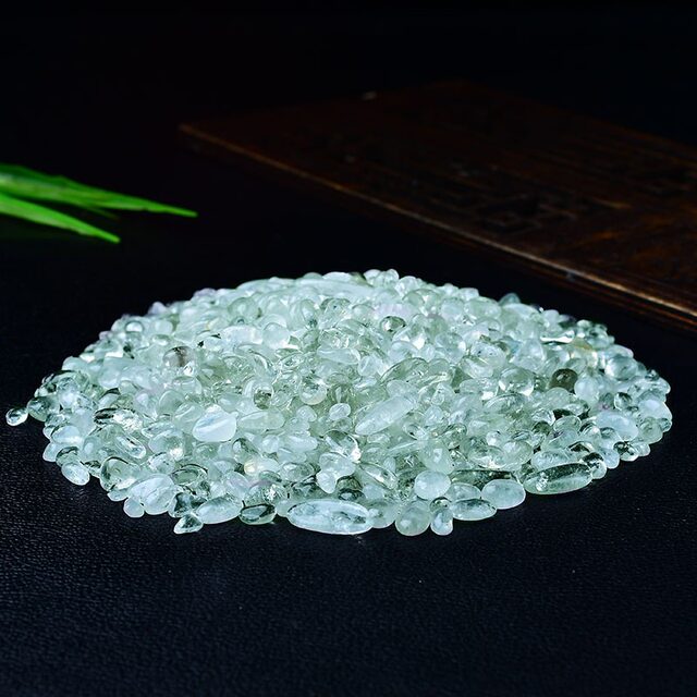 Natural green crystal crushed stone purification Crystal anti -magnetic ...