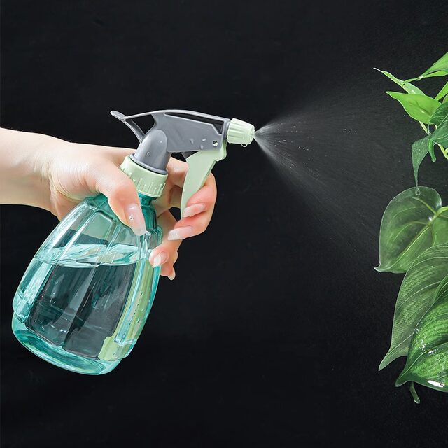 Flower watering cleaning kettle household nozzle kettle spray small ...
