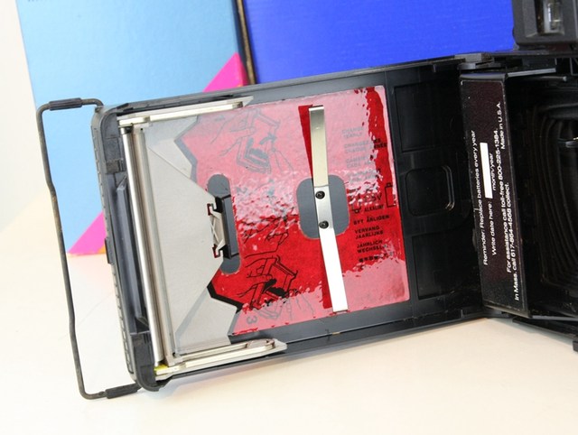 Poli came to Polaroid's one -time imaging camera EE100 Special manual ...