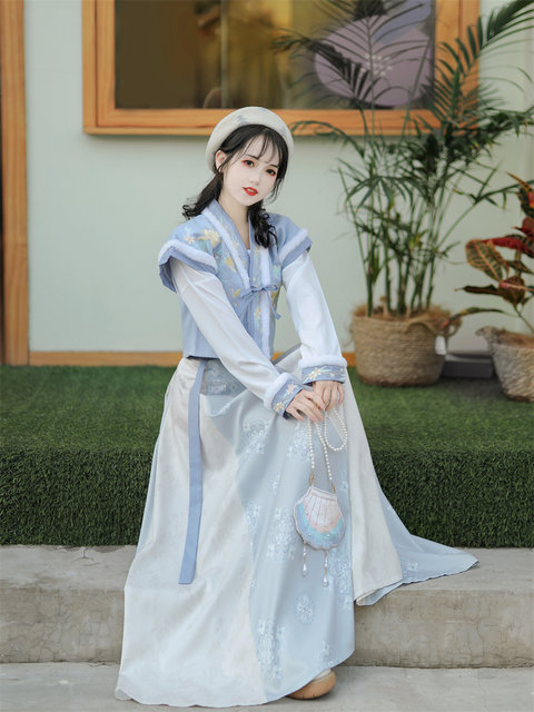 Chunyu Ji original Hanfu female Tang Xunzi round neck shirt Qi waist dresses, dresses, Tang ...