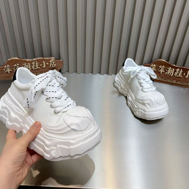 Fashionable and versatile dissolved sole shoes 2025 new women's shoes ...