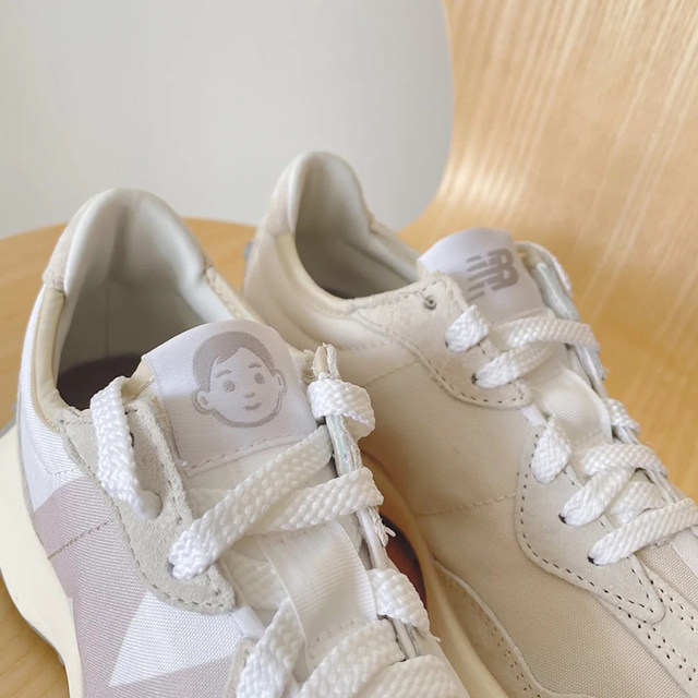 New Balance/NB327 Gray and White Couple Retro Sports Men's and Women's ...