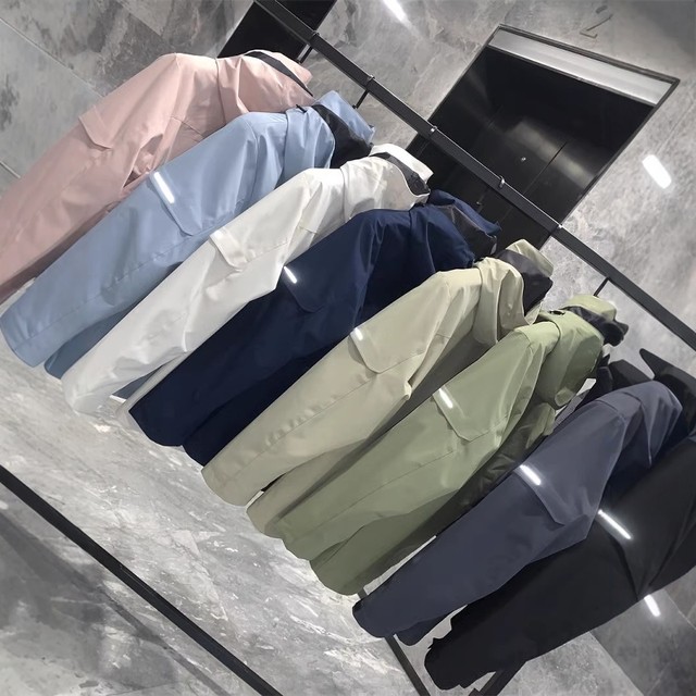 King-level jacket! Couple style outdoor windproof and waterproof three ...