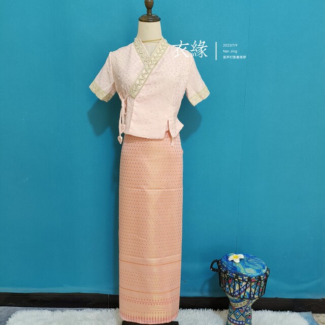 New Xishuangbanna Dai clothing women's tops long skirt overalls ...