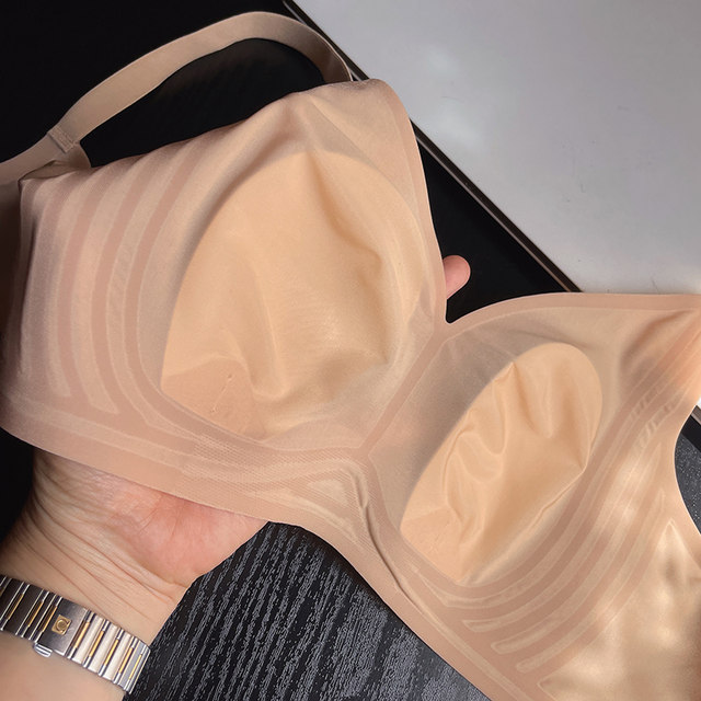 Spring and summer ultra-thin style large breasts look small 3D jelly ...