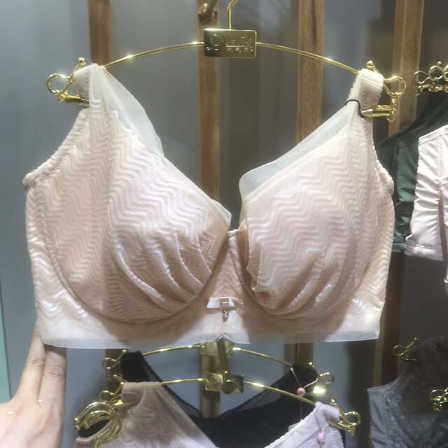 Counter off-code Dai Zhidi all-inclusive underwear ultra-thin large cup ...