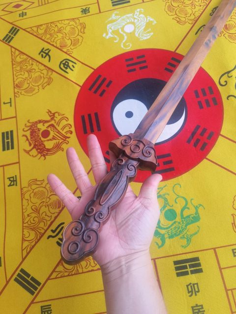 Thunder strike jujube one-piece sword finely carved sword 80 cm jujube ...