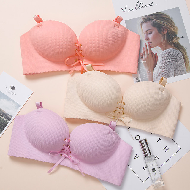 Wireless underwear set for women with a slim drawstrings and small bras with a large thin straps ...