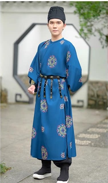 Rental of best groomsmen round neck robes for students' college sports ...