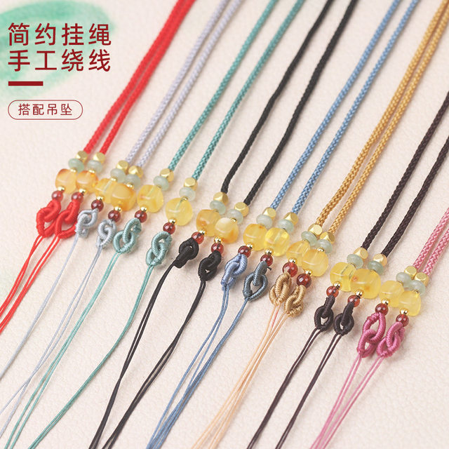 Symptom crossing the beads, the beeswax of the beeswax clavicle chain ...