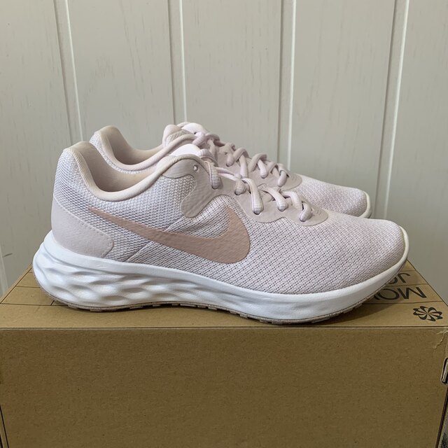 Cool City Nike Nike Revolut women's breathable running shoes ...