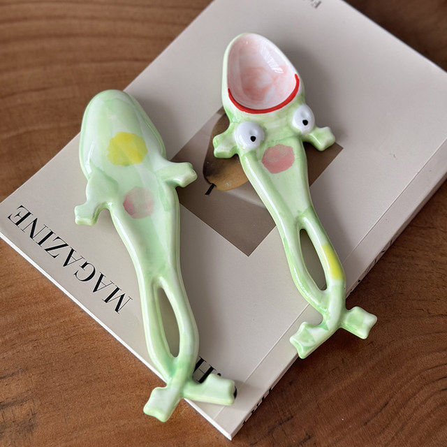Ugly spoon frog spoon creative sand sculpture funny gift ceramic hand ...
