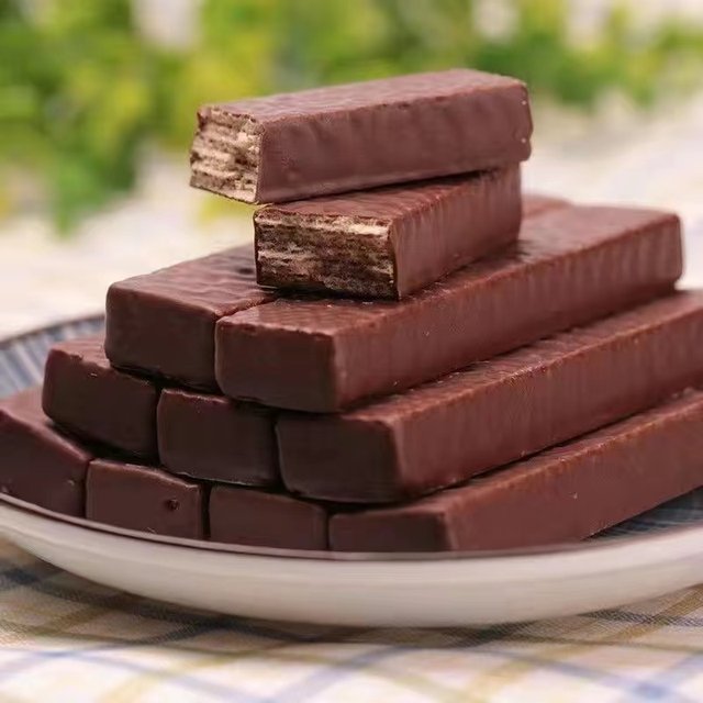 Nestlé Chocolate Milk Wafer Cookies Crunchy Shark 12.5g*25/40 snacks