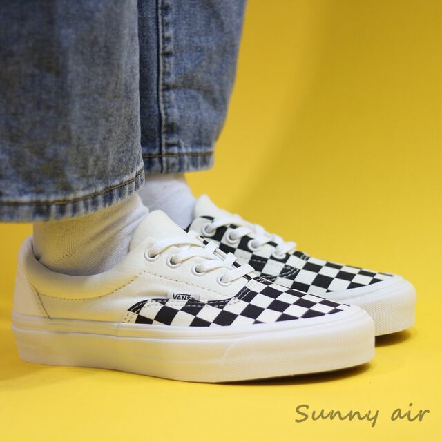Sunny spot Vans 鸯 black and white chessboard grid Era low gangbon ...