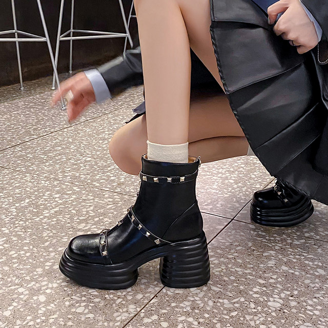 Leather thick bottom rivet Martin boots 2024 new British style super ...