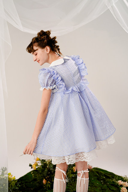 Narrator original design blue plaid doll collar lace lace bubble sleeve ...