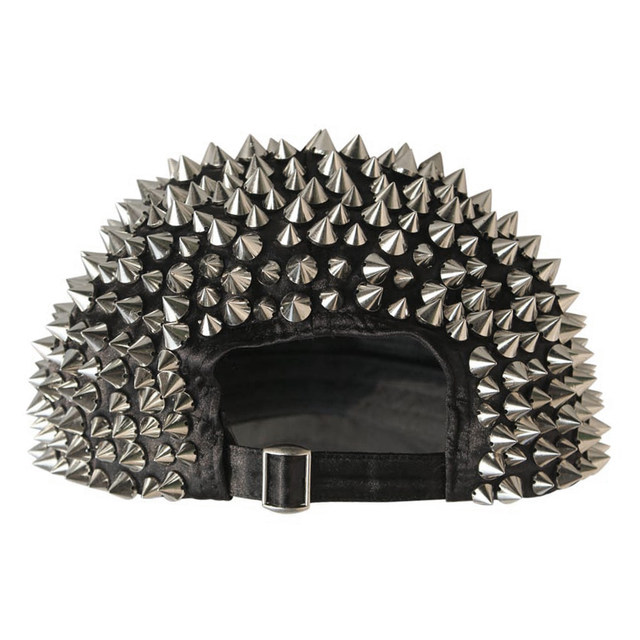 Punk style full-pointed rivet baseball cap, fashionable and ...