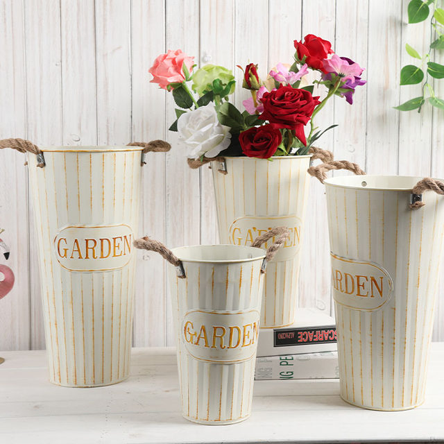 Flower bucket wake up flower bucket retro iron vase flower arrangement ...