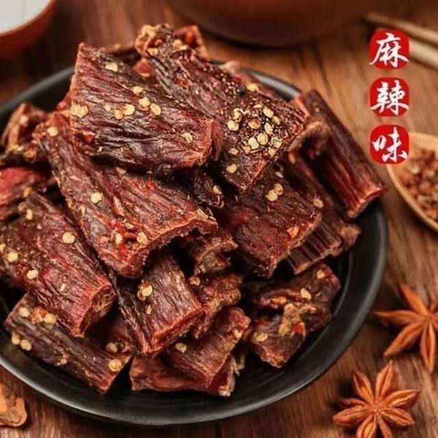 Xinjiang specialty hand-teared air-dried beef jerky yak jerky spicy ...