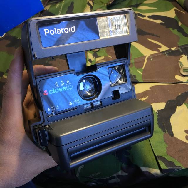 Poli Lai 636 shooting the camera with a box with a new machine, a new ...