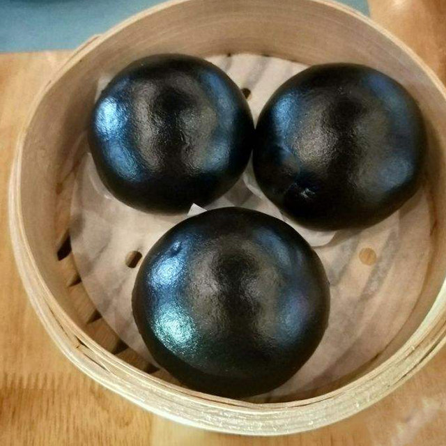 Black golden quicksand buns Cantonese-style morning tea Hong Kong-style ...