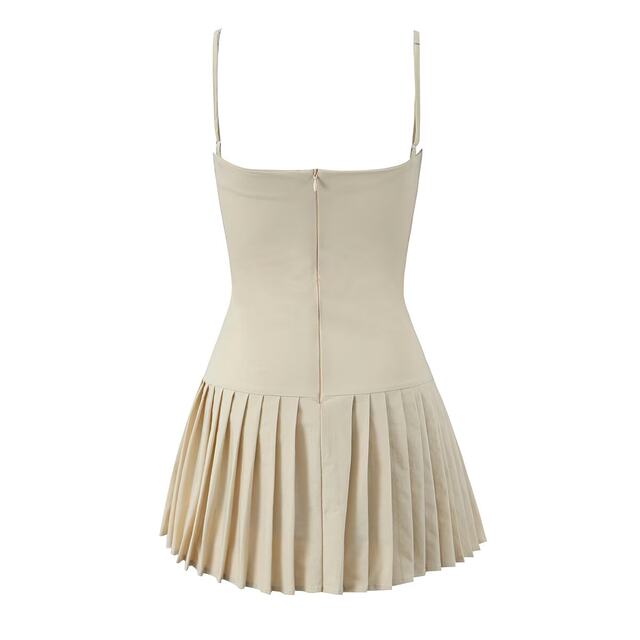 Romantic BUFF chest -shaped beam band crater pleated skirt summer new ...
