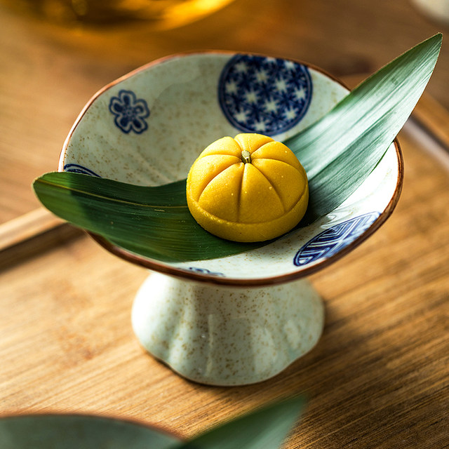 Exquisite afternoon tea tableware, tall snack disk dry fruit snack dish ...