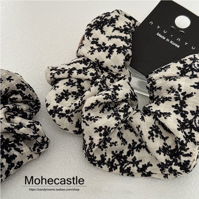 Black and white, cool and high texture~ Simple and elegant floral large ...