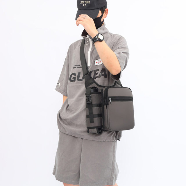 Outdoor cycling wild fishing can put the insulation cup kettle bottle ...