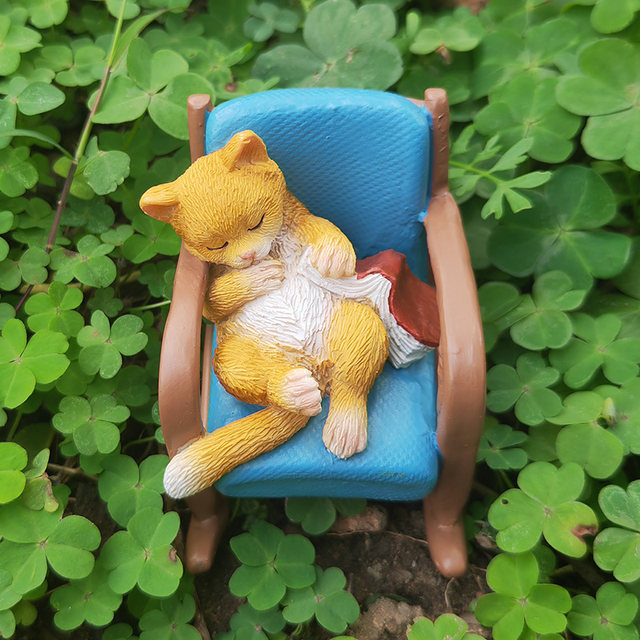 Creative cute rocking chair Beauty Dream Kitten Swing Desk Landscape ...