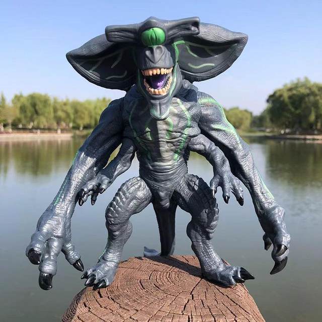 Monster Monster Model Model Model of Pacific Ocean Monster Models can ...